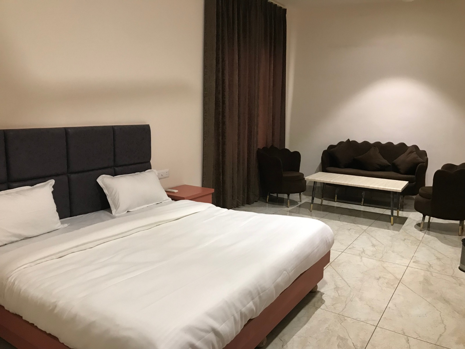 Rooms - AJ's Arcade Hotel & Banquet Pathankot